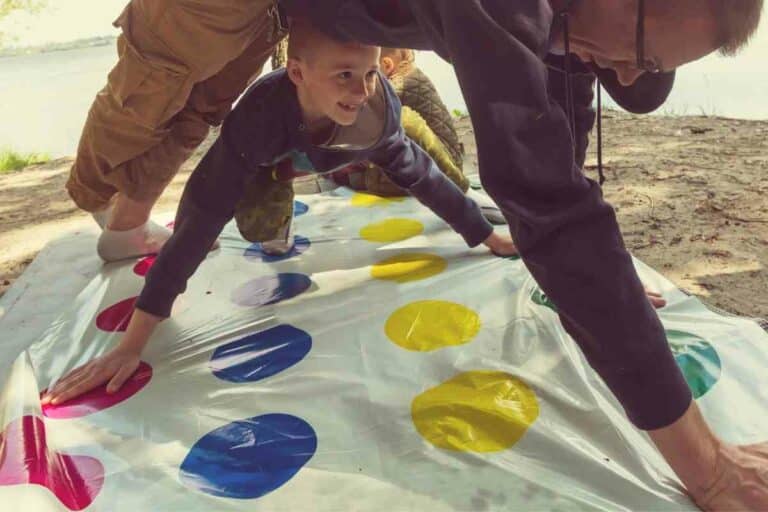 How to Play Lawn Twister - Gardenia Organic