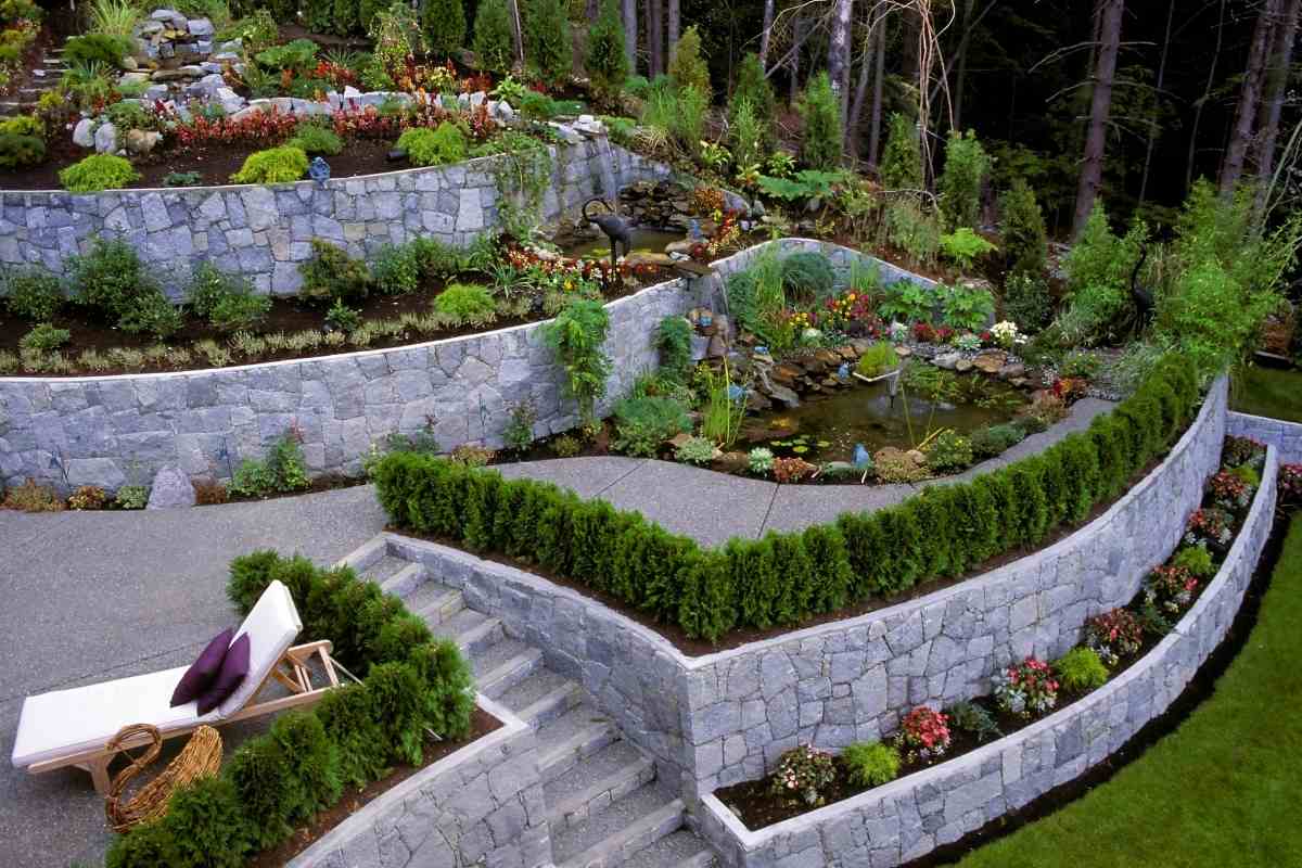 25 Garden Wall Ideas That You’ll Love - Gardenia Organic